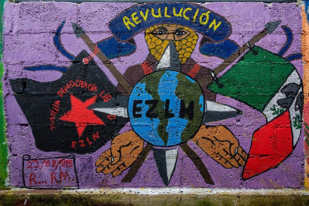 The Revolutionary Zapatista Murals of Oventic Mexico ⋆ Photos of Mexico ...